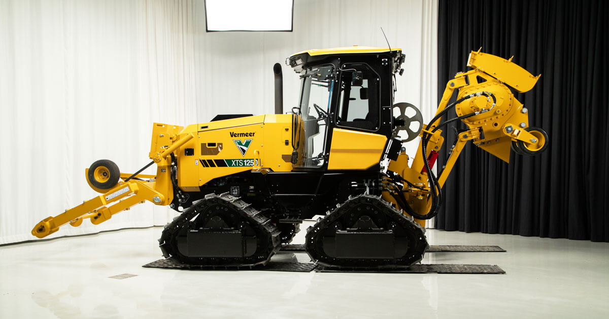 Vermeer XTS1250 Ride-on Tractor with Steel Quad Tracks