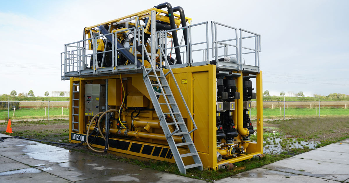 Vermeer MR2000 Container-Sized Mixer and Reclaimer